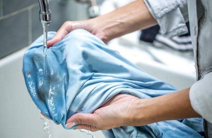 Cómo Lavar La Ropa a Mano ⇒ 【¡Fácil y Rápido!】 ?